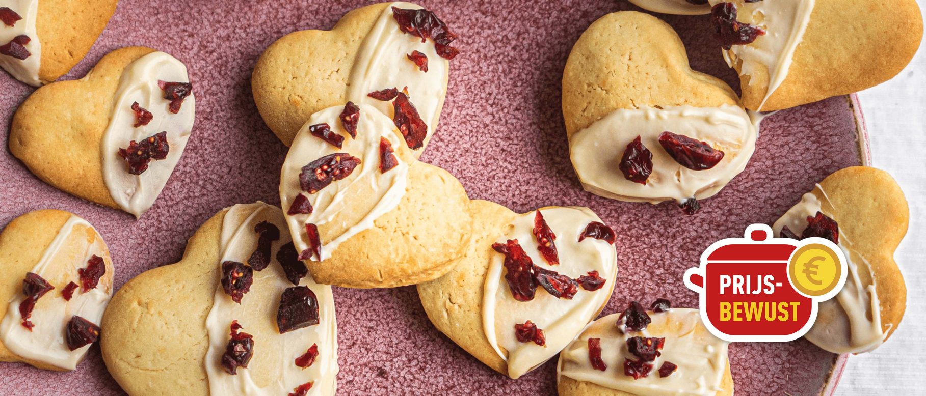 Valentijnskoekjes met witte chocolade en veenbessen