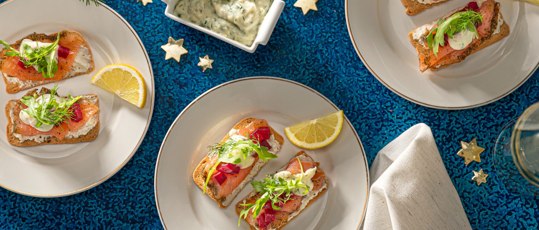 Toast mit Lachs und Dill